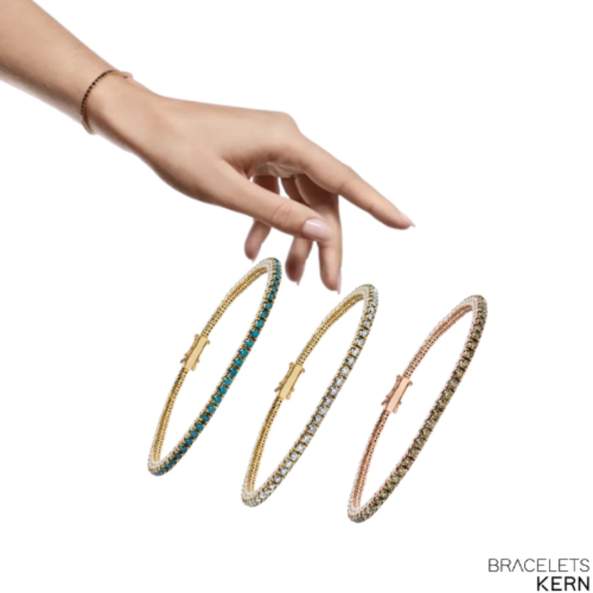 The Art of Stacking: How to Layer Gold Bracelets in Style